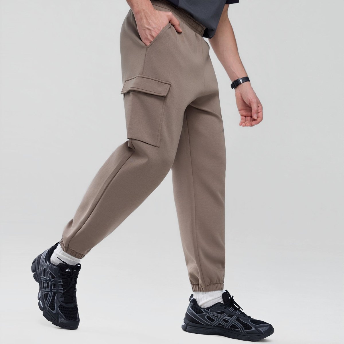Men's Interlock Jogger With Relaxed Tapered Fit – Giordano